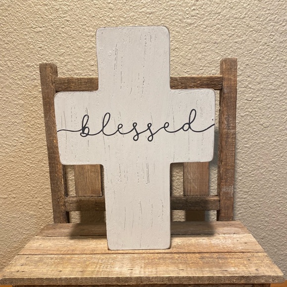 XM Arts Co., Ltd. | Accents | Farmhouse Decorative Cross Whitewashed ...